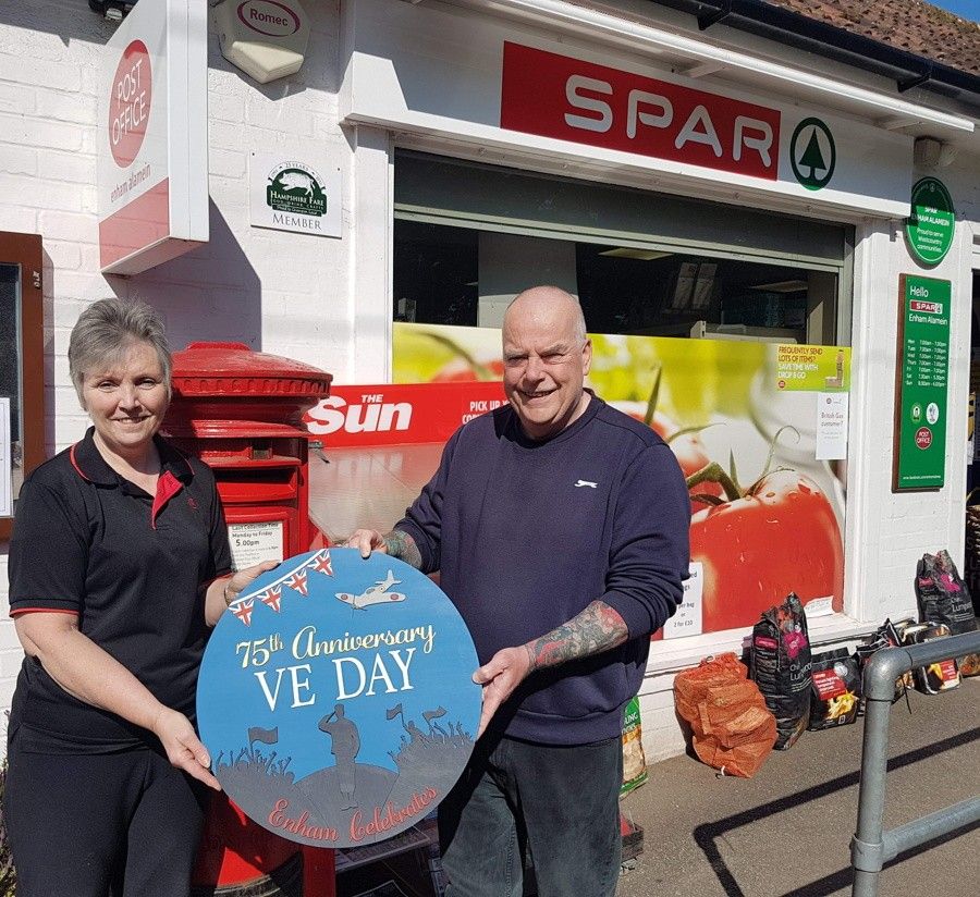 Two retailers at centre of their communities receive New Year’s Honour ...